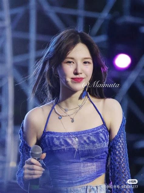 Red Velvets Wendy Goes Viral For Her Stunning Visuals In Blue Koreaboo