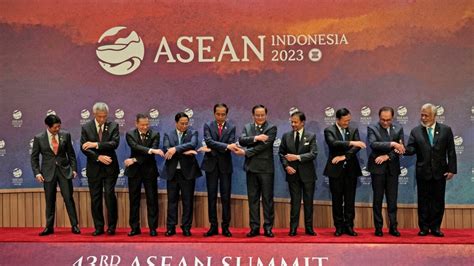 မြန်မာ့အရေး အာဆီယံအလှည့်ကျဥက္ကဋ္ဌသုံးနိုင်ငံပူးတွဲကိုင်တွယ်သွားမည်