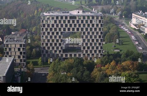 Cubism In Architecture Stock Videos And Footage Hd And 4k Video Clips Alamy