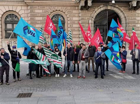 La Protesta Dei Lavoratori Della Sanità Pubblica Vanno Trovate Le