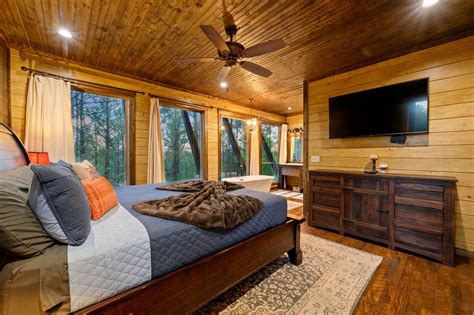 Treehouse Hangout Broken Bow Oklahoma Treehouse Hangout Broken Bow Oklahoma