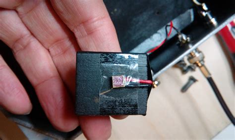 Fast Led Light Pulser And Sipm Physicsopenlab