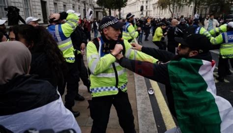 Полицијата се судри со пропалестинските демонстранти Ohridsky