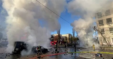 В центрі Києва пролунали вибухи — головні новини про війну в Україні Yle