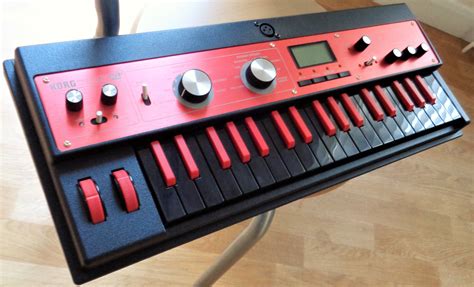 Pin By Bruno Urbanavicius On Teclados Keyboards Synthesizer Instruments Music Tech