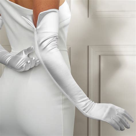 Nicoletta Satin Opera Glove