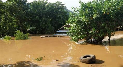 ဟိုမိန်း လင်းခေးလမ်းပိုင်း တာဆွတ်တိန်း ကူးတို့ဆိပ်၌ သံလွင်မြစ