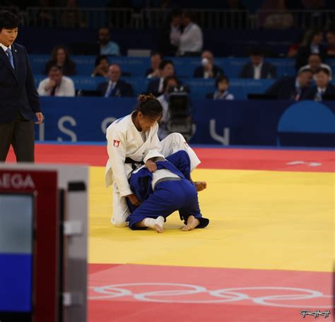 Hình ảnh gây xúc động của Hoàng Thị Tình tại Olympic Paris