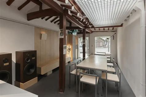 한옥 구조를 살린 15평 종로 카페 인테리어 종로구 누하동