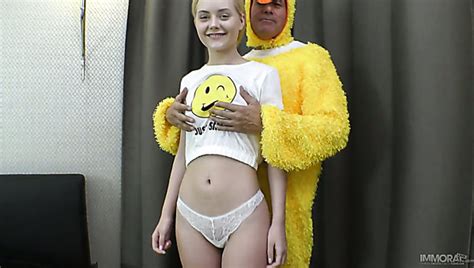 Emily Cutie Riding Porn Videos