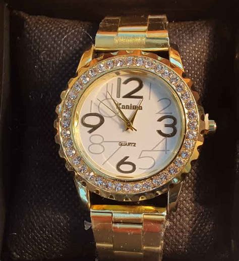 새 금색 고급 손목 시계 여성 시계 스테인레스 스틸 헬로마켓