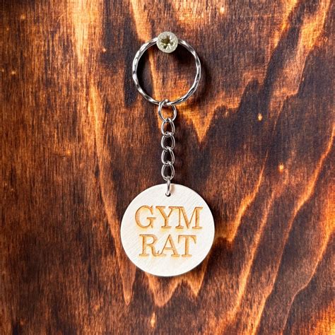 Personalised Gym Rat Keys Wooden Keyring Engraved Custom T Chain Natural Wood Slices Man Cave