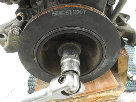 【クランクプーリーの取り外し】クランクの回り止めツール その1【特殊工具】｜フランソワ・アルヌ～ル♪のブログ｜ フランソワは003 みんカラ