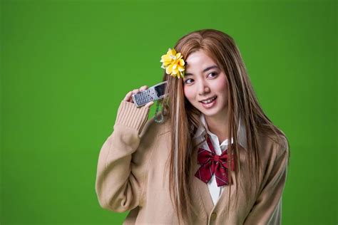 池田エライザのお宝キャプとエロ画像。オナニー＆フェラチオ濡れ場