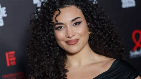 كاميليا جوردانا ممثلة من أصول جزائرية تتعرض لهجوم كاسح في فرنسا بسبب دعمها لغزة Ultra Algeria