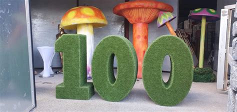 Secondhand Prop Shop Over Sized Or Over The Top 5ft Tall Grass