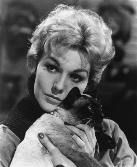 20 Lovely Photos Of Kim Novak With Her Cat Pyewacket In Bell Book