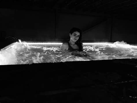 Pin By On Dixie Damelio Hot Tub Outdoor Decor Tub