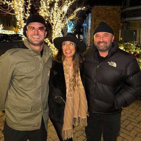 ‎zarnaz زرناز‎ Nothing But Love In February ♥️ 🖤 Aspen You Have