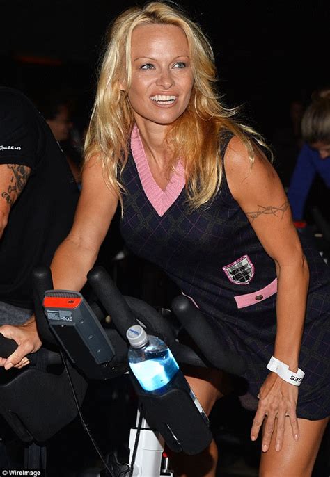 Hollynolly Thats Not Gym Wear Pamela Anderson Looks Stunning In