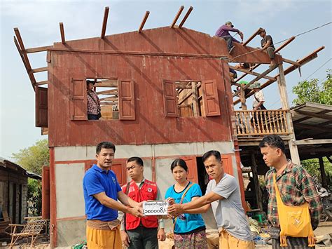 လင်းခေးမြို့နယ်၊ နမ့်ဆိုင်းကျေးရွာရှိ လေဘေးသင့်ပြည်သူများအား ထောက်ပံ့ငွေပေးအပ် Information And