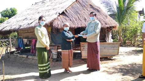 လင်းခေးမြို့နယ်တွင် အခြေခံလူတန်းစားအိမ်ထောင်စုများအား စတုတ္ထအကြိမ်မြောက် ထောက်ပံ့ငွေများ လက်ဝယ