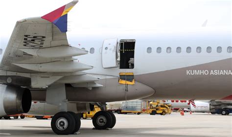 韩亚航空一客机舱门在空中打开 有人晕倒 多人呼吸困难航空安全资讯航空圈