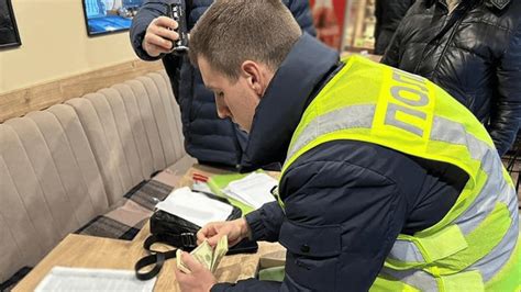 Готував фіктивні документи для ухилянтів — у Києві викрили лікаря Новини Live