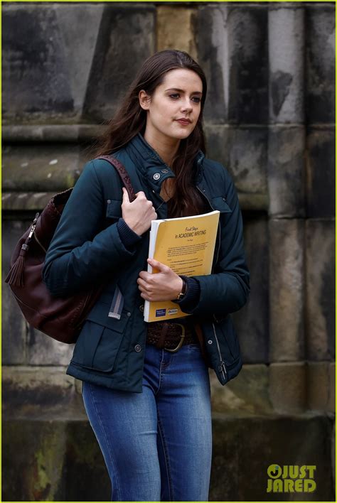 The Crown Begins Filming Prince William And Kate Middleton Scenes See