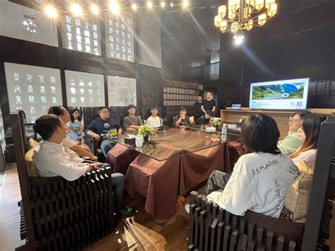 【考察】理论与实践相结合，创新与思维共进步 美术与设计学院