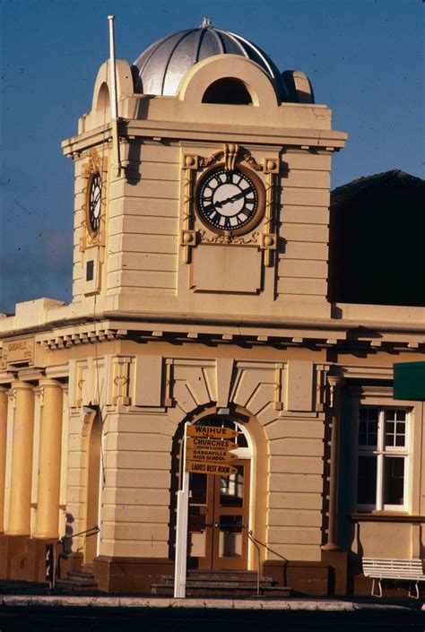 Famous Buildings In New Zealand Wellington New Zealand Map