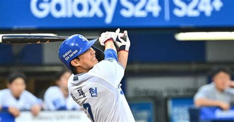 “전광석화 같은 홈런” 2100안타 레전드가 극찬한 1차 지명 출신 유격수 개인 한 시즌 최다 홈런 신기록 경신 오쎈 포항