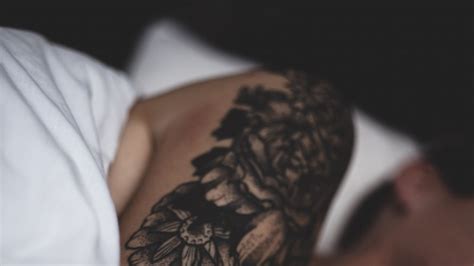Que Signifient Les Tatouages De Harry Styles Tattoofine