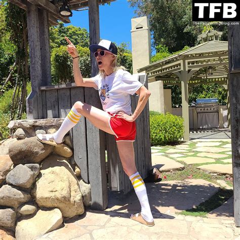 Julie Bowen Sexy Photos Onlyfans Leaked Nudes