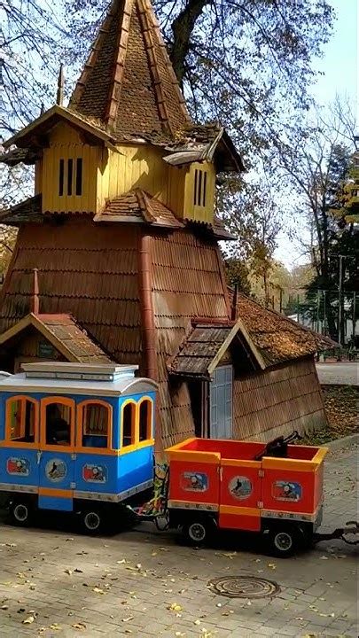 Хочу покататись на такому поїзді А де В парку Трускавця Youtube