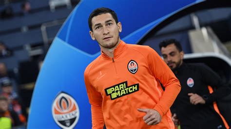 Півзахисник збірної України Степаненко поскаржився що його діти не розуміють української мови