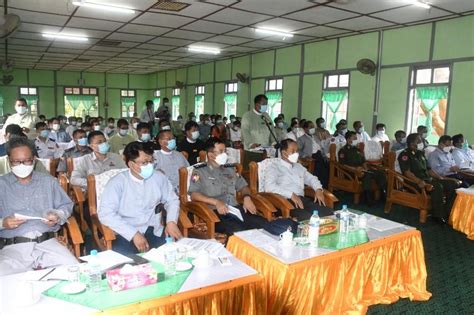 ပြည်ထောင်စုဝန်ကြီး ဗိုလ်ချုပ်ကြီးမြထွန်းဦး စစ်ကိုင်းတိုင်းဒေသကြီးရှိ အစိုးရအဖွဲ့ဝင်များ တိုင