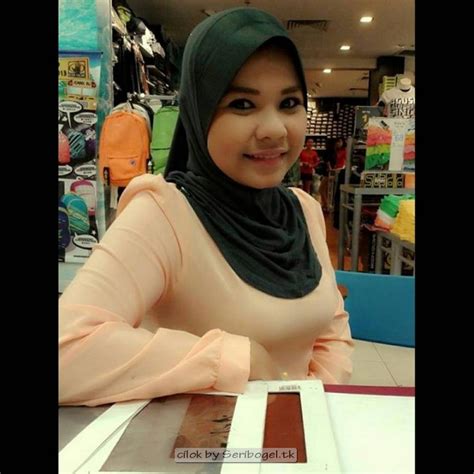 Jilboobs Melayu Tetek 164 Jilboobs Awek Bertudung Baju Ketat Tetek Terjojol