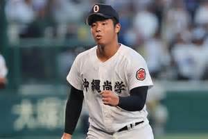 沖縄尚学が三度目の正直で夏初の4強入り、右腕・新垣有が先発6回1失点、末吉が「抑え」で逃げ切る【25年夏甲子園】｜試合レポート｜記事一覧｜高校野球ドットコム