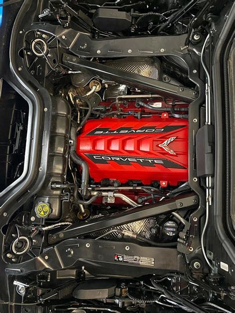 Pics C8 Corvette Htc Owner Uses Magnets To Show Off His Lt2 V8 Engine