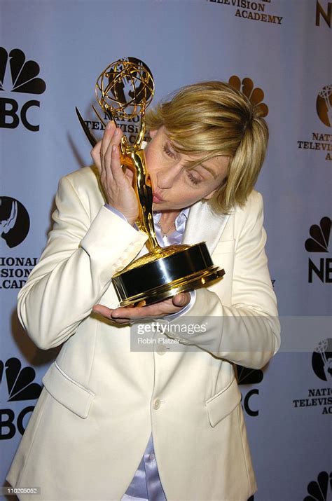 Ellen Degeneres Winner Of Outstanding Talk Show For The Ellen News