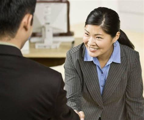 面試官：我身上啥東西，可長可短，老婆很喜歡？妹子羞澀回答2字 每日頭條