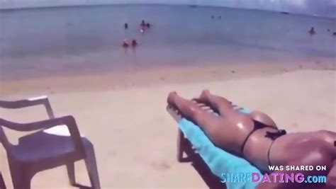 Esposa Se Exibindo Na Praia Eporner