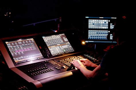 Phil Lowe Actor And Theatre Writer A Thrilling Glimpse In The Tech