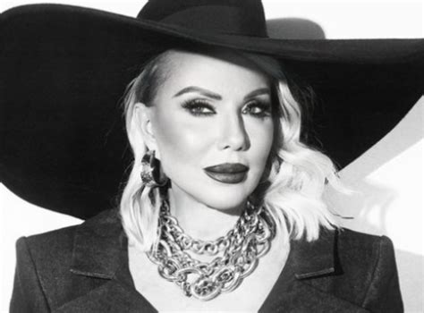 Лепа Брена немоќна пред емоциите кога говори за детството и семејството фото Вистина мк