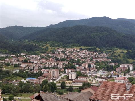 Президентът Румен Радев ще участва в тържествата за освобождението на Девин От деня