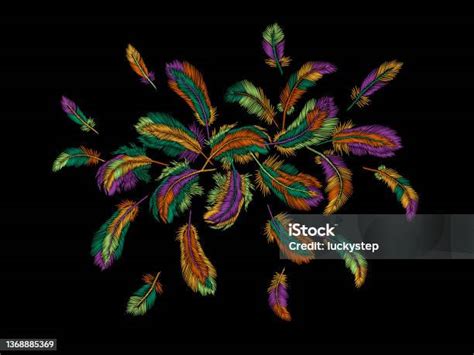 화려한 깃털 자 수 라운드 배열 Boho 부족 옷 인도 새 클래식 자 수 배경 세련 된 템플릿 디자인 벡터 일러스트 레이 션 0명에 대한 스톡 벡터 아트 및 기타 이미지