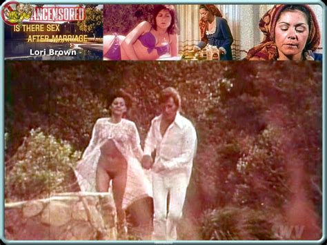 Голая Лори Браун в Is There Sex After Marriage