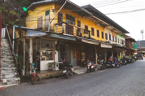 Readme Me ชุมชนริมน้ำจันทบูร