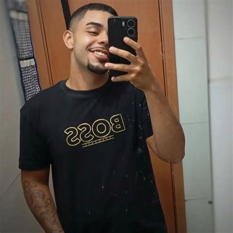 Victor Rocha Roocha02 On Threads